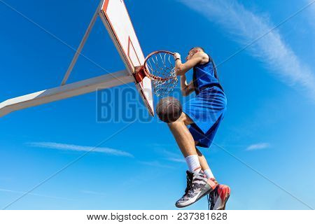 Slam Dunk. Side View Image & Photo (Free Trial) | Bigstock