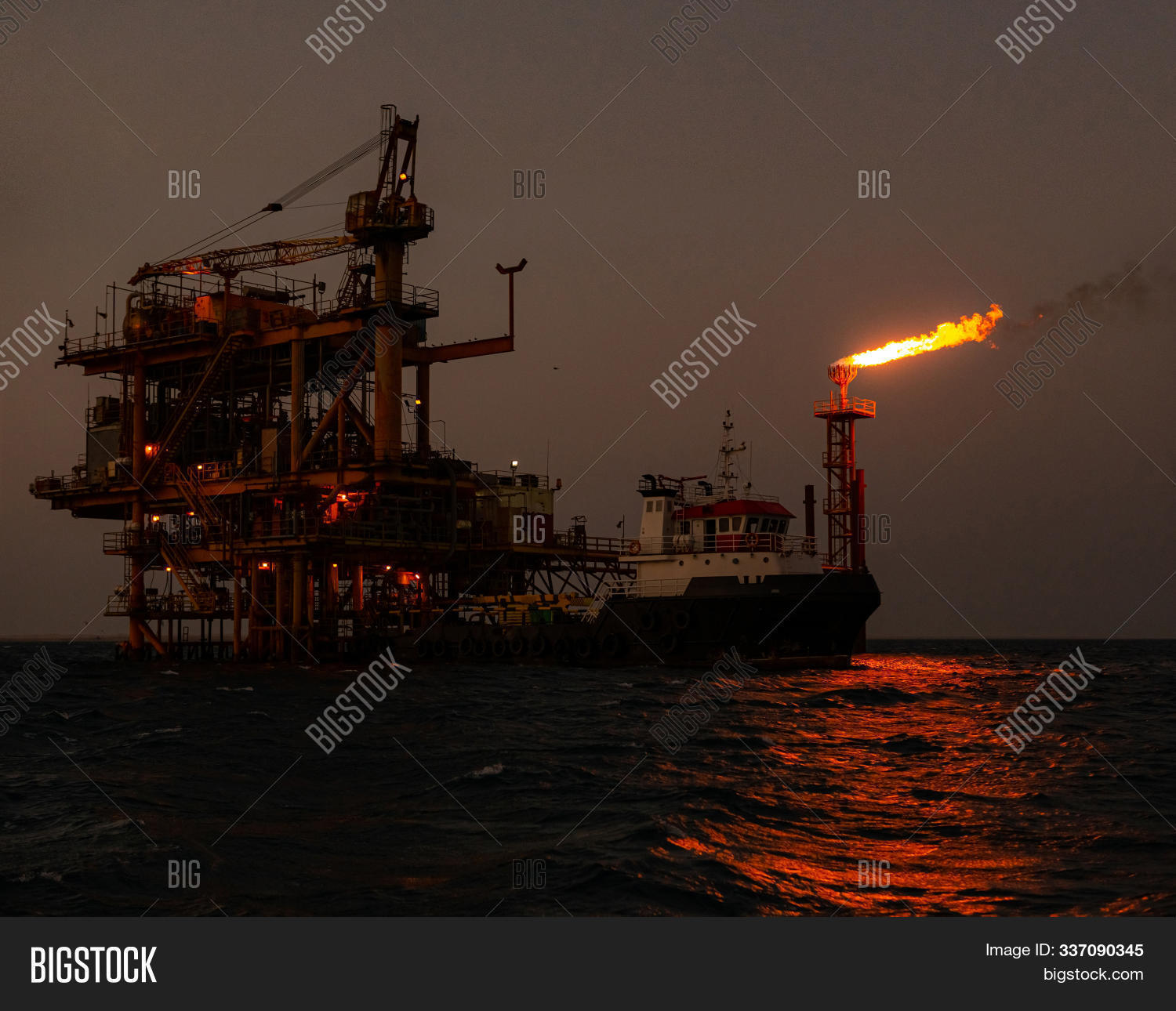 Offshore Jack Rig Image & Photo (Free Trial) | Bigstock