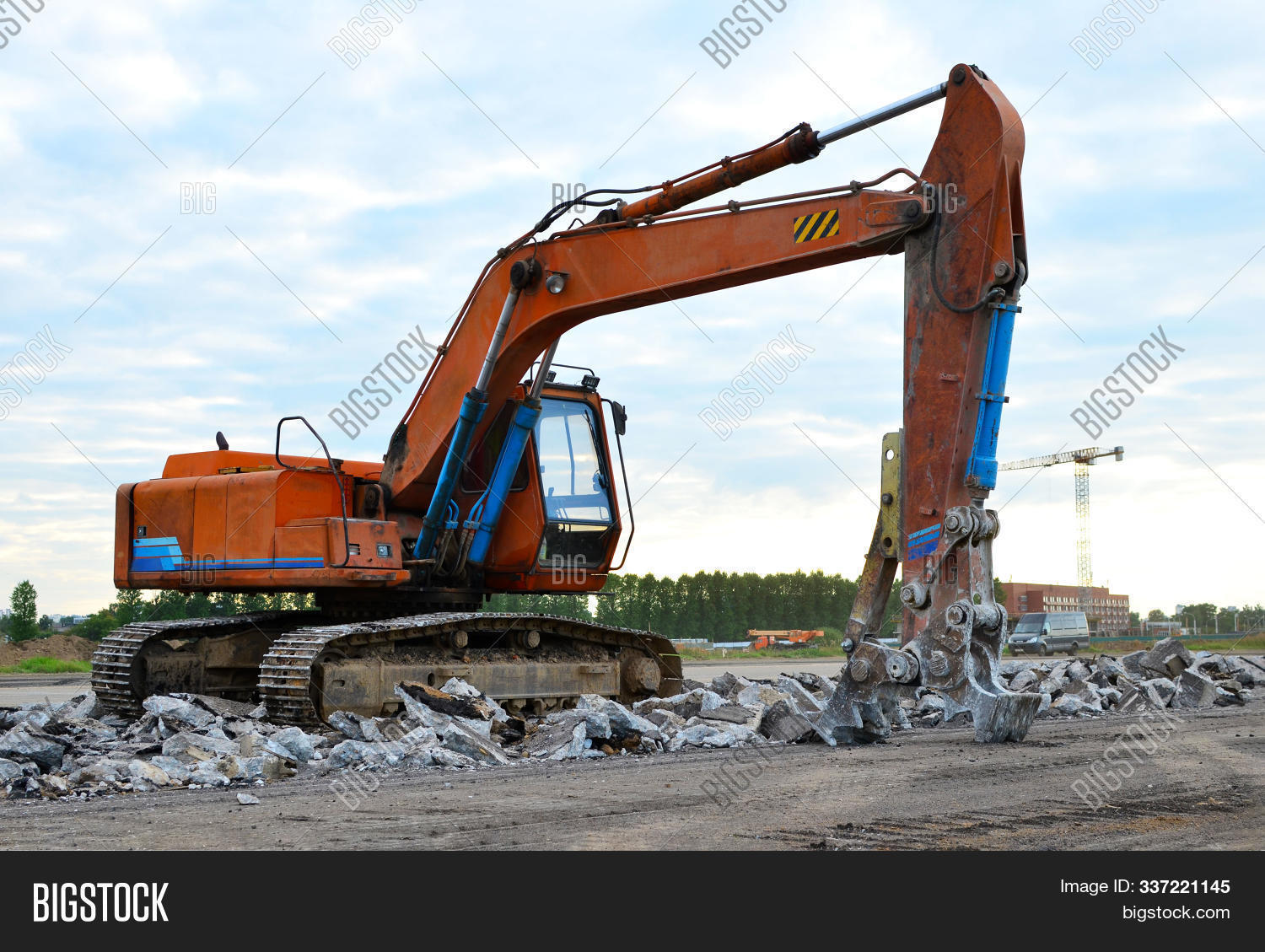 Excavator Hydraulic Image & Photo (Free Trial) | Bigstock