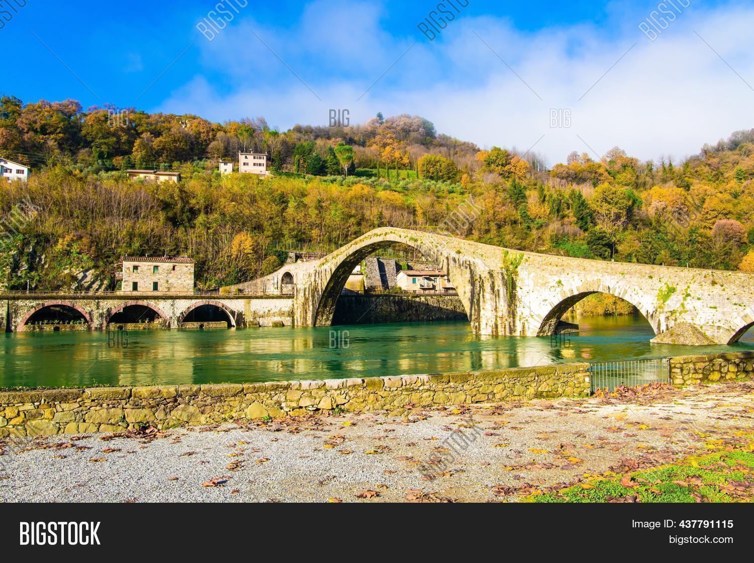 Tuscany. Borgo Mozzano Image & Photo (Free Trial) | Bigstock