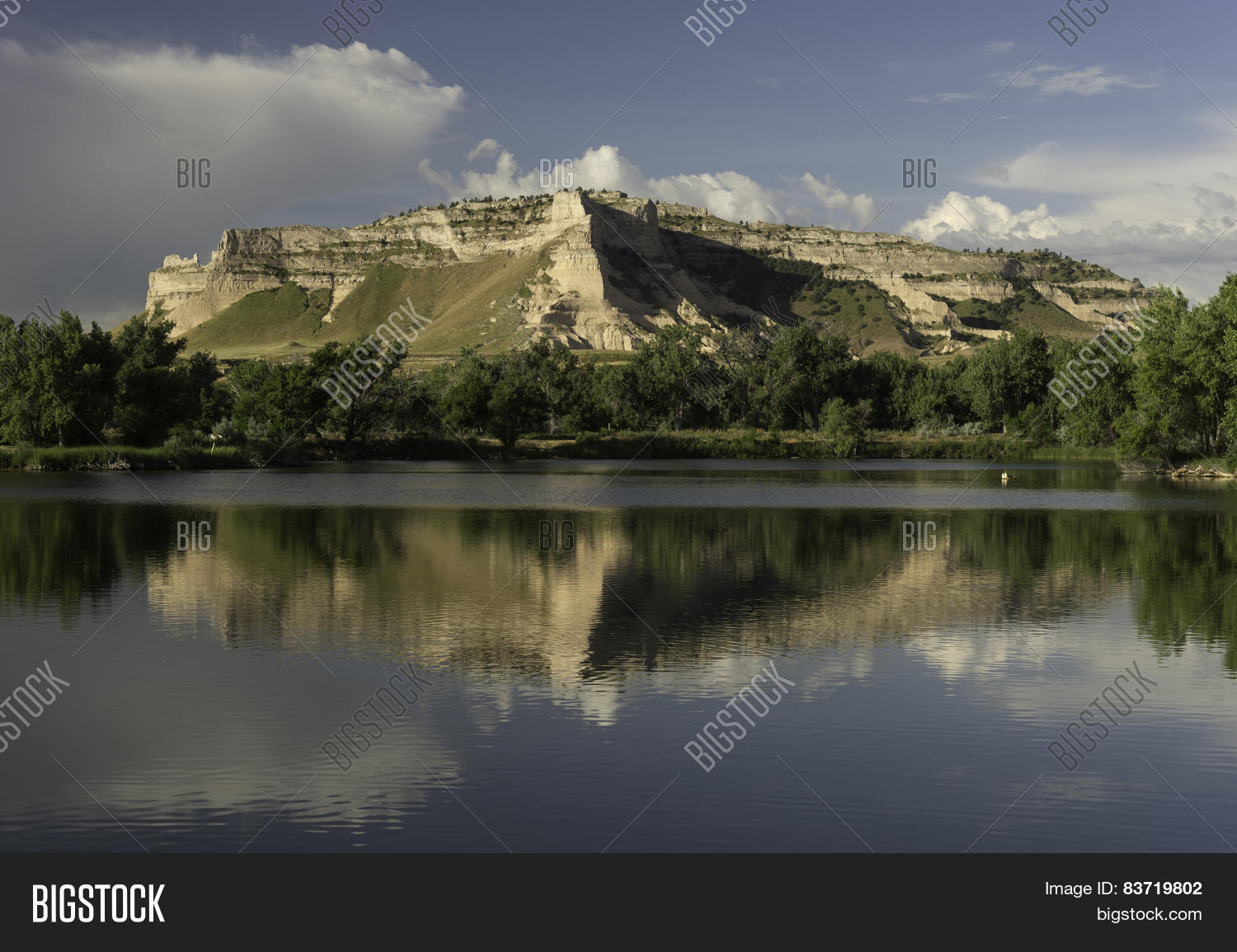 Scotts Bluff National Image & Photo (Free Trial) | Bigstock