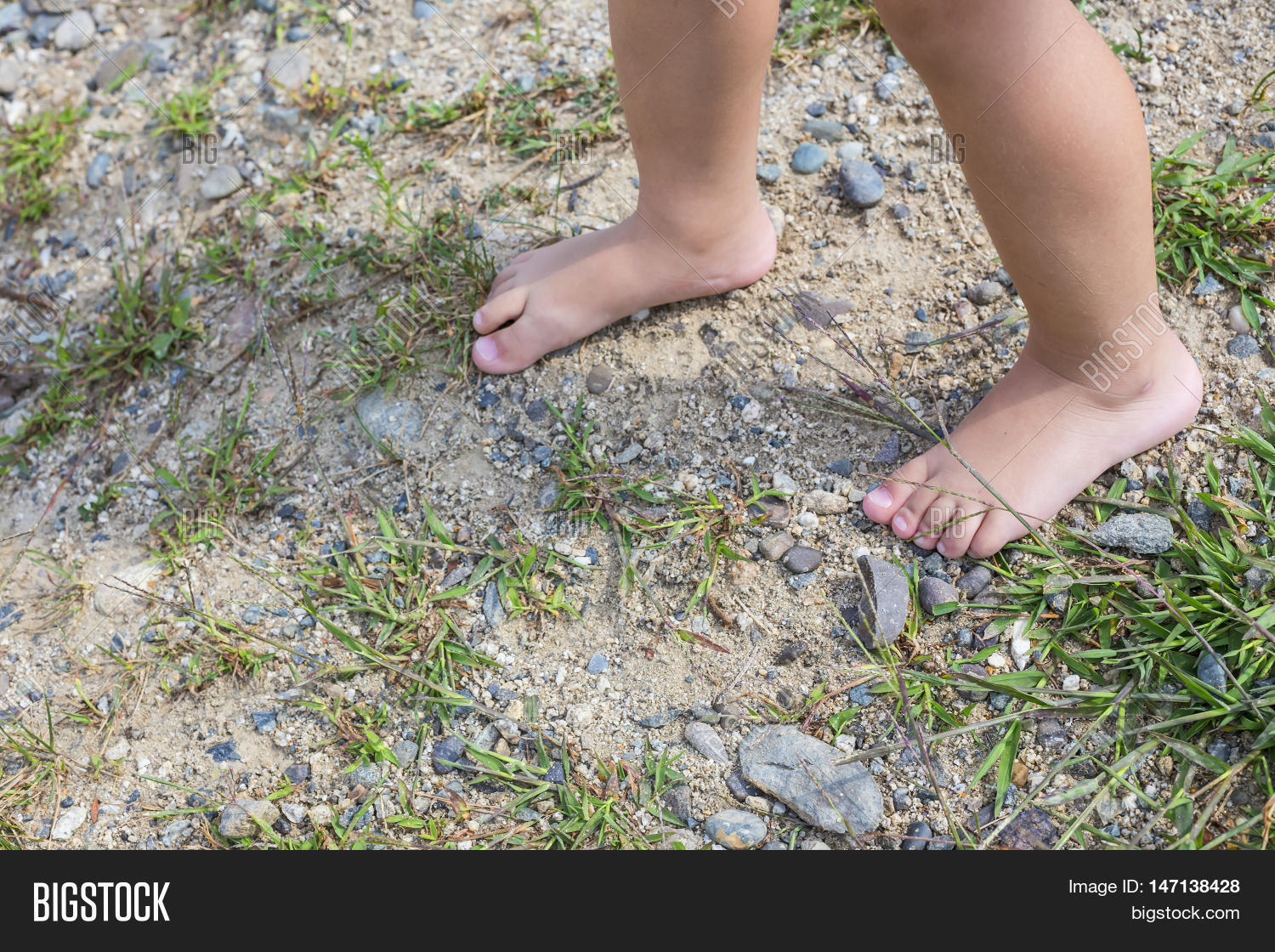 Little Girl Barefoot Image & Photo (Free Trial) | Bigstock