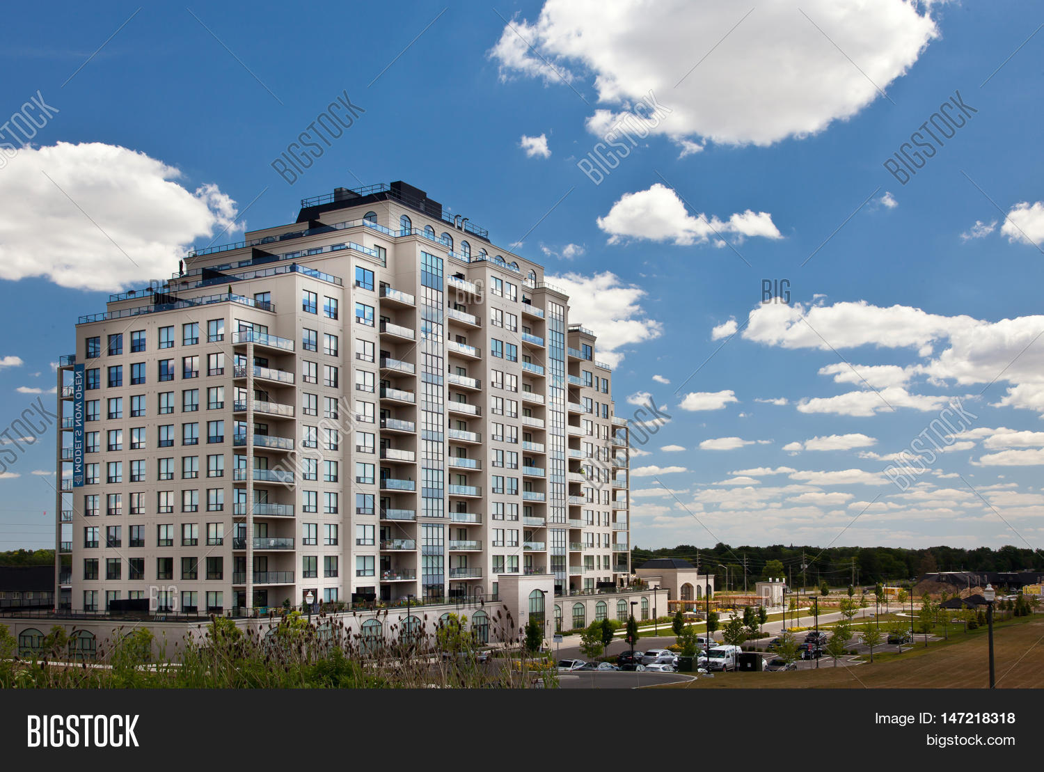 Modern Residential Image & Photo (Free Trial) | Bigstock