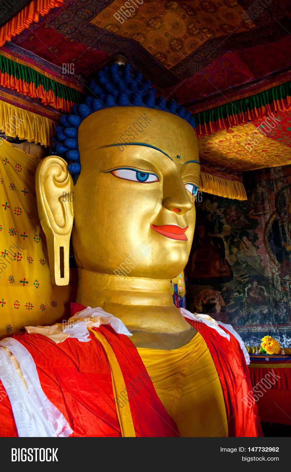 Statue Gautama Buddha Image & Photo (Free Trial) | Bigstock