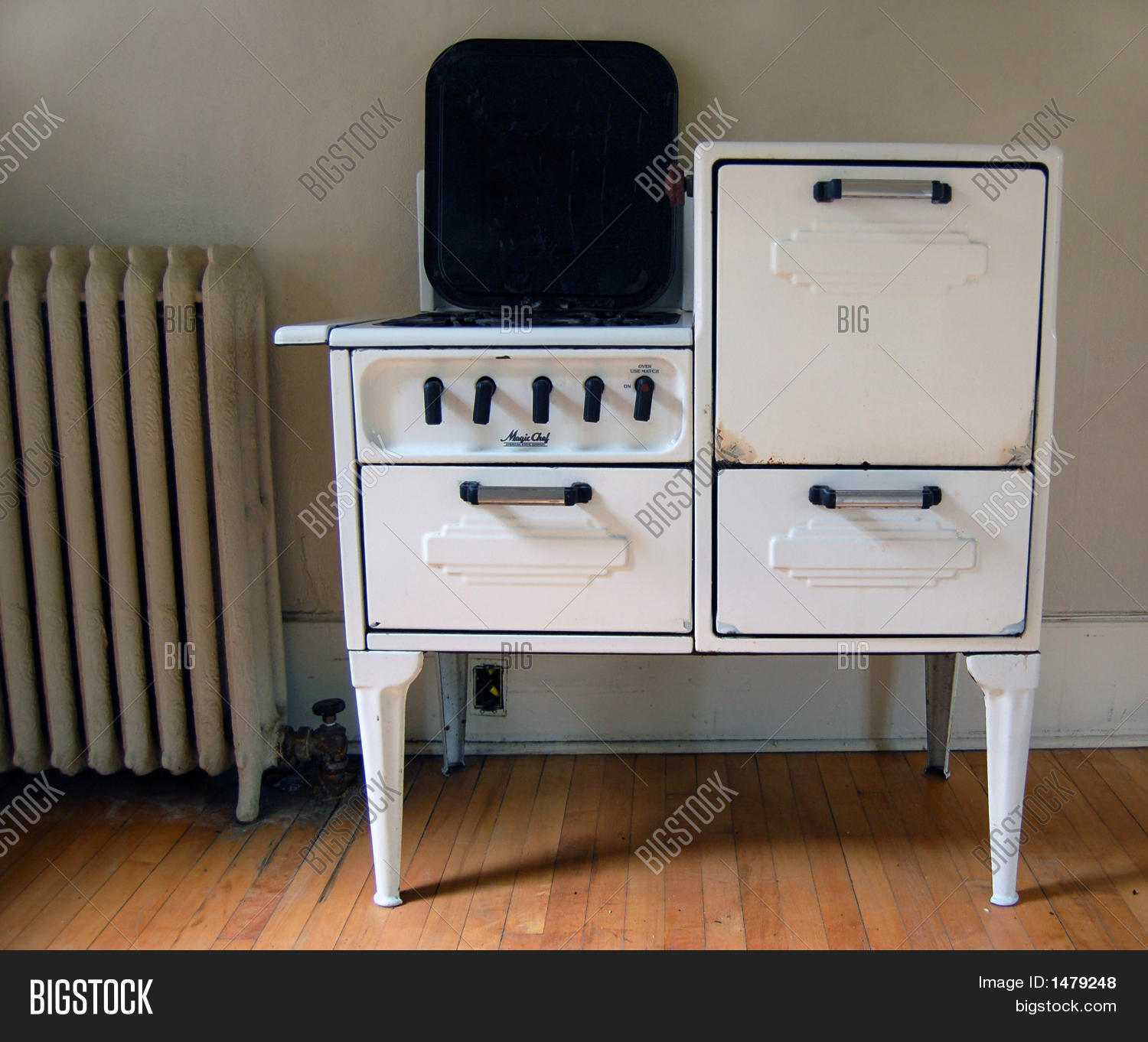 Old Oven Image & Photo (Free Trial) | Bigstock