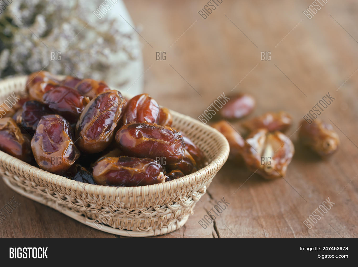 Khalas Date Palm On Image & Photo (Free Trial) | Bigstock