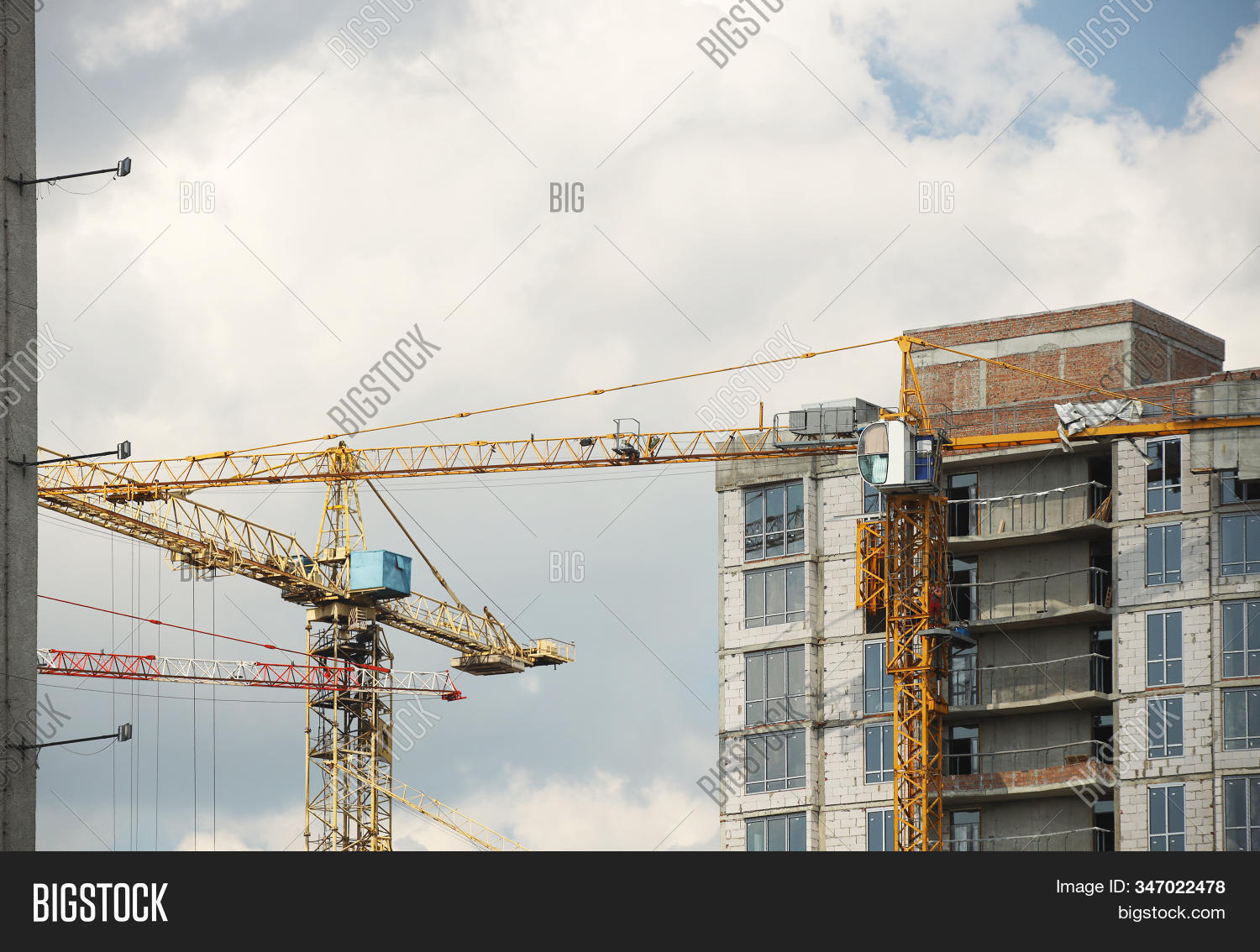 Tower Cranes Work Image & Photo (Free Trial) | Bigstock
