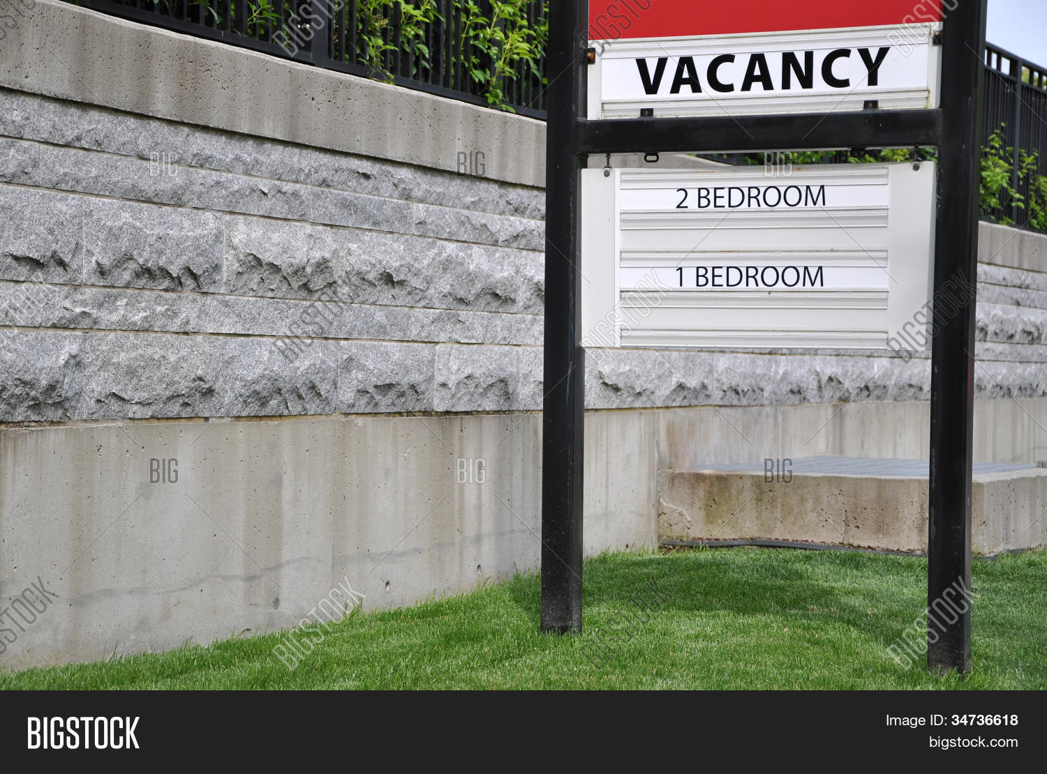 Vacancy Sign Image & Photo (Free Trial) | Bigstock