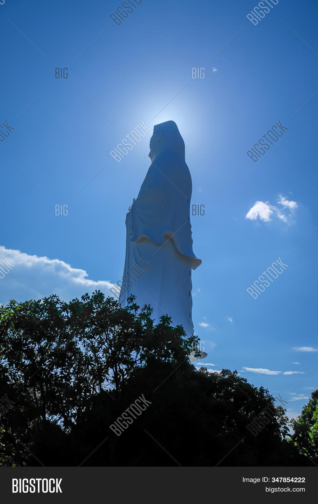 Tallest White Statue Image & Photo (Free Trial) | Bigstock