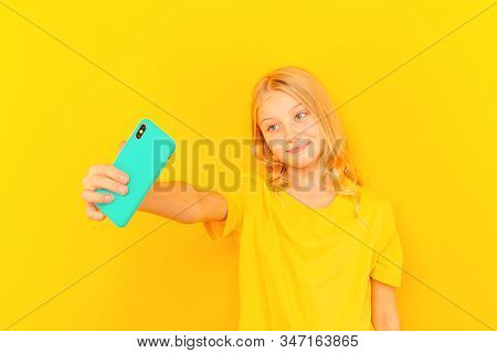Smiling Little Girl Image & Photo (Free Trial) | Bigstock