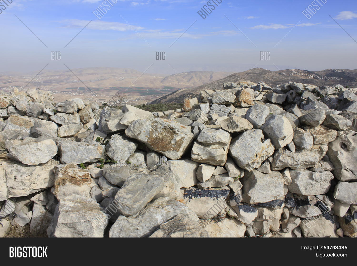 Joshua Altar Sacrifice Image & Photo (Free Trial) | Bigstock