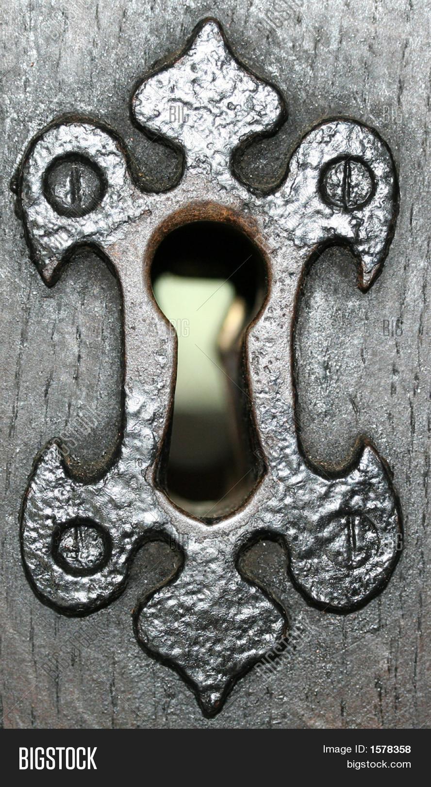Old Keyhole Image & Photo (Free Trial) | Bigstock