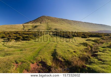 Hay Bluff Black Image & Photo (Free Trial) | Bigstock