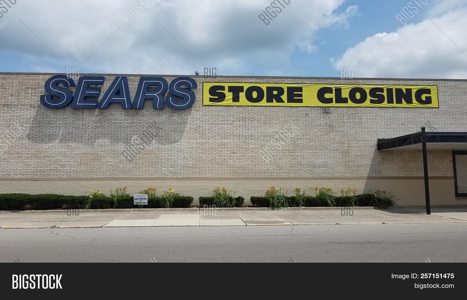 Sears Department Store Image & Photo (Free Trial) | Bigstock