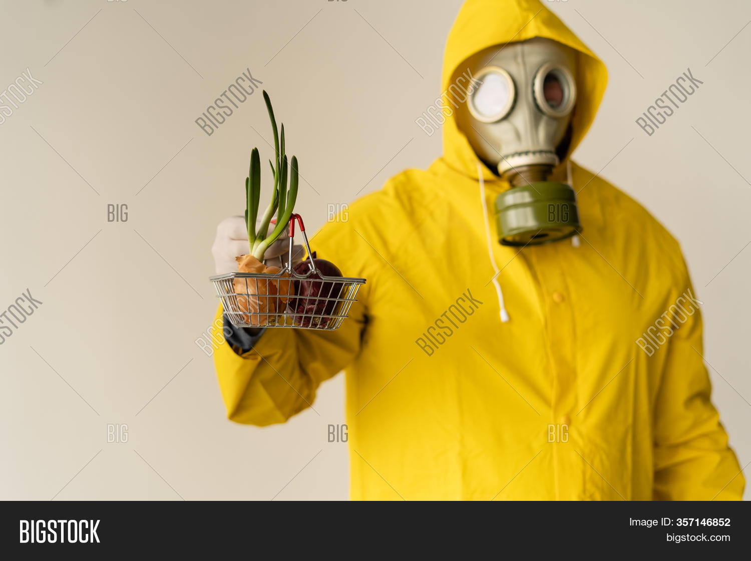 Safe Food Delivery, Image & Photo (Free Trial) | Bigstock