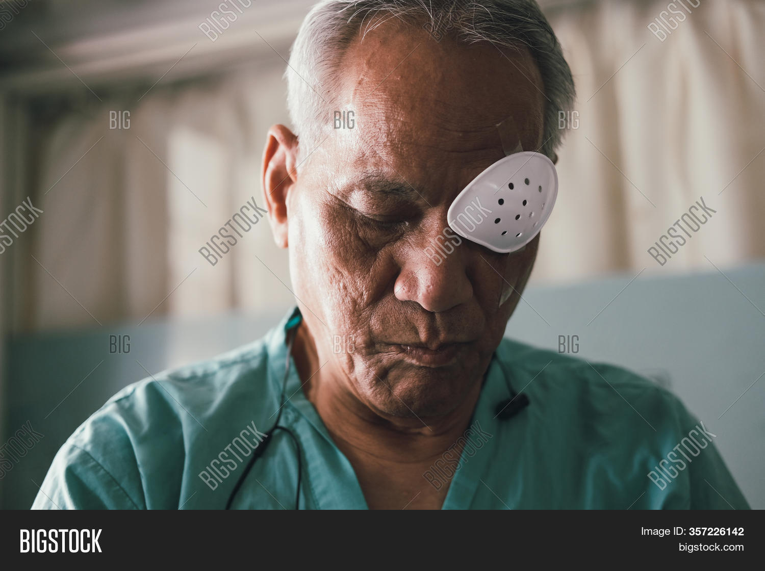 Patient Covering Eye Image & Photo (Free Trial) | Bigstock