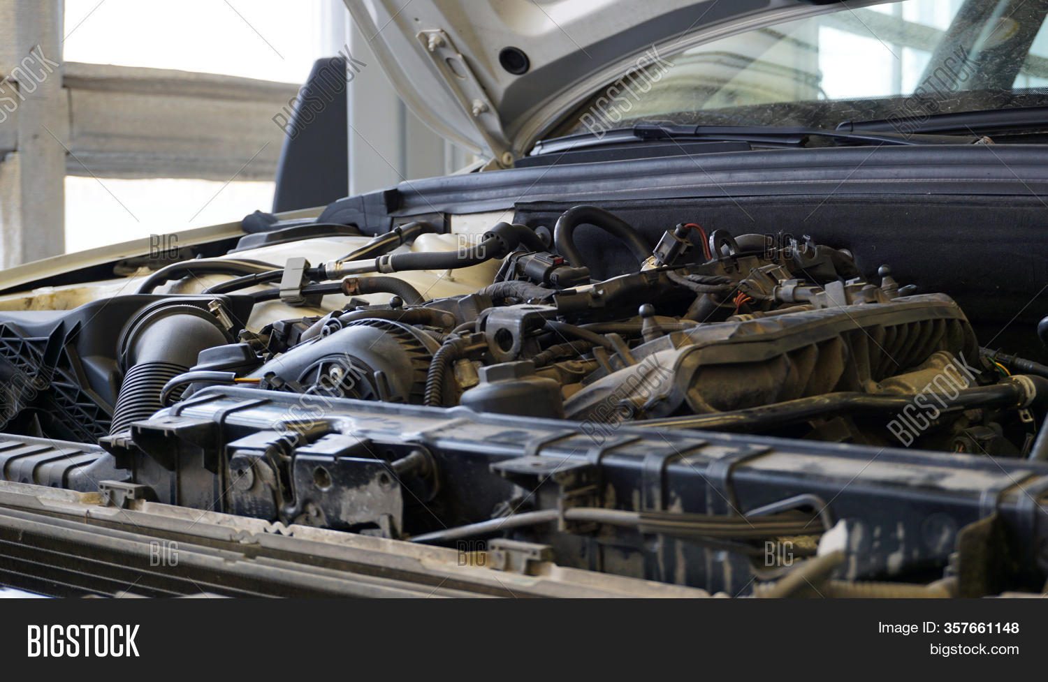 Hood Open On Car Top Image & Photo (Free Trial) | Bigstock