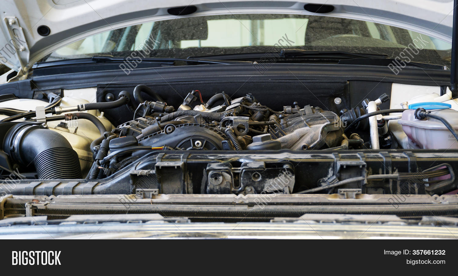 Hood Open On Car Top Image & Photo (Free Trial) | Bigstock