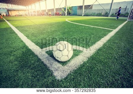 Soccer Player Jogging Image & Photo (Free Trial) | Bigstock
