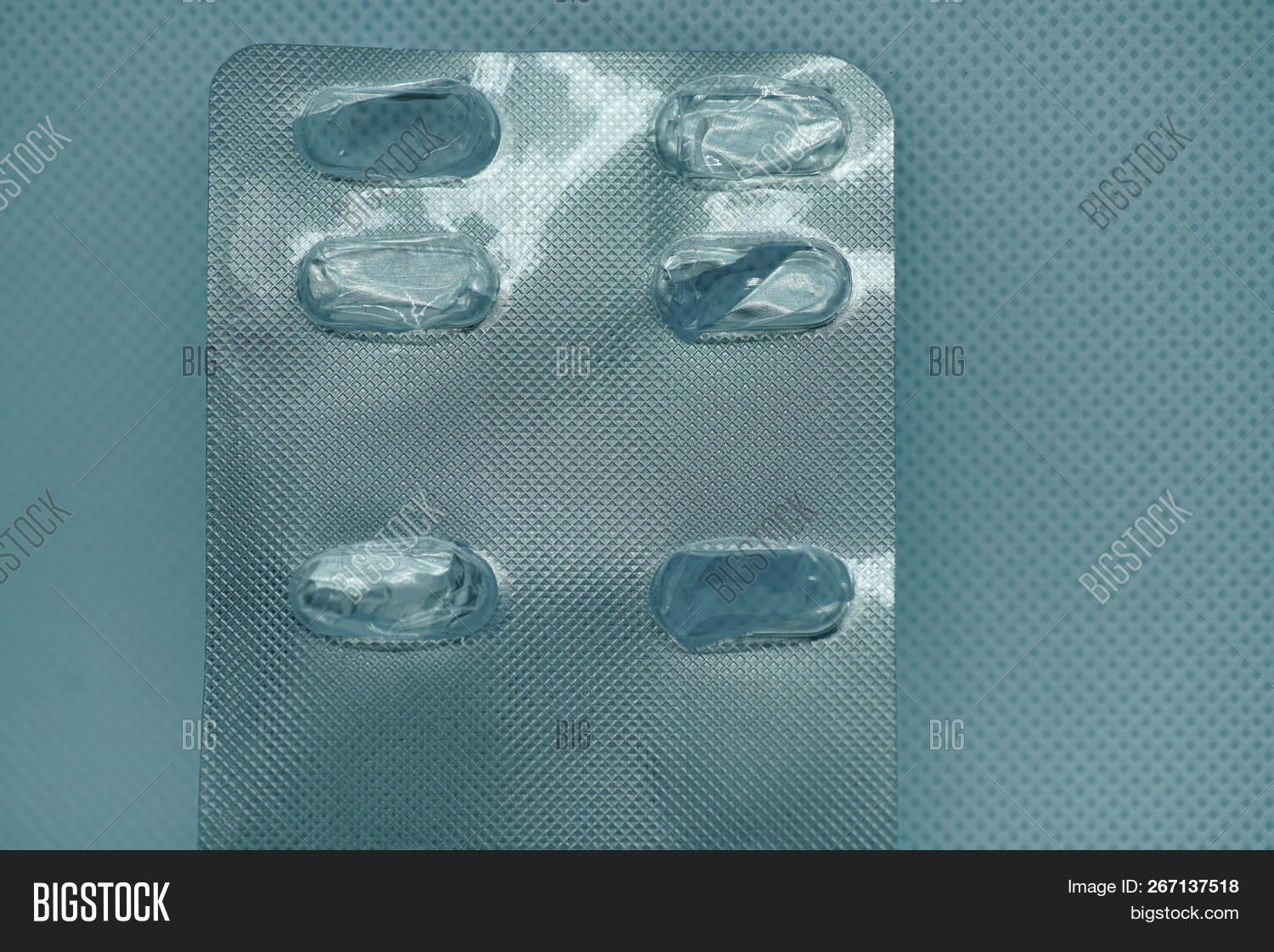 Tablets Single-dose Image & Photo (Free Trial) | Bigstock