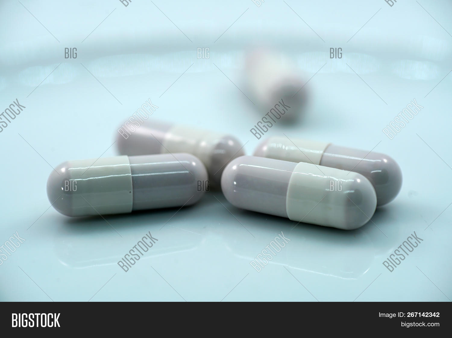 Tablets Single-dose Image & Photo (Free Trial) | Bigstock