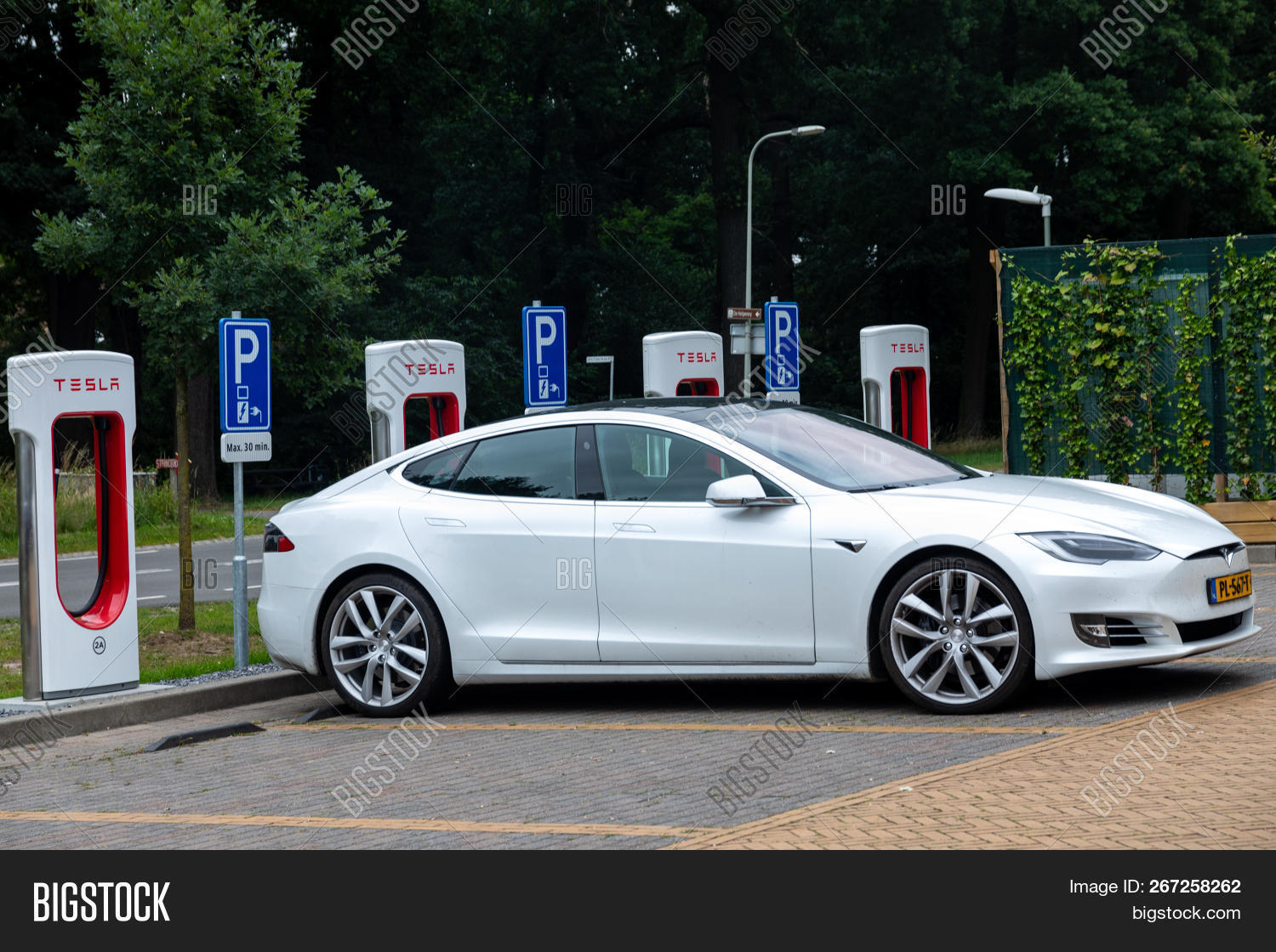 Tesla Supercharger Image & Photo (Free Trial) | Bigstock