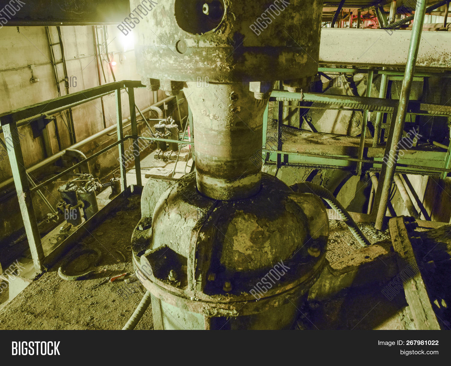 Basement Water Pumping Image & Photo (Free Trial) | Bigstock