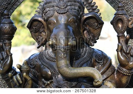 Pillaiyar Images, Illustrations & Vectors (Free) - Bigstock