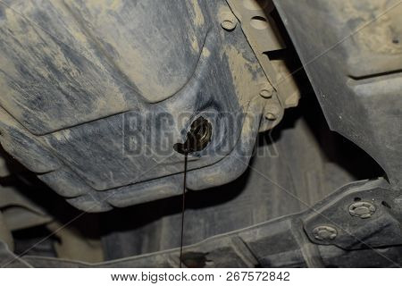 Drain Old Oil Engine Image & Photo (Free Trial) | Bigstock