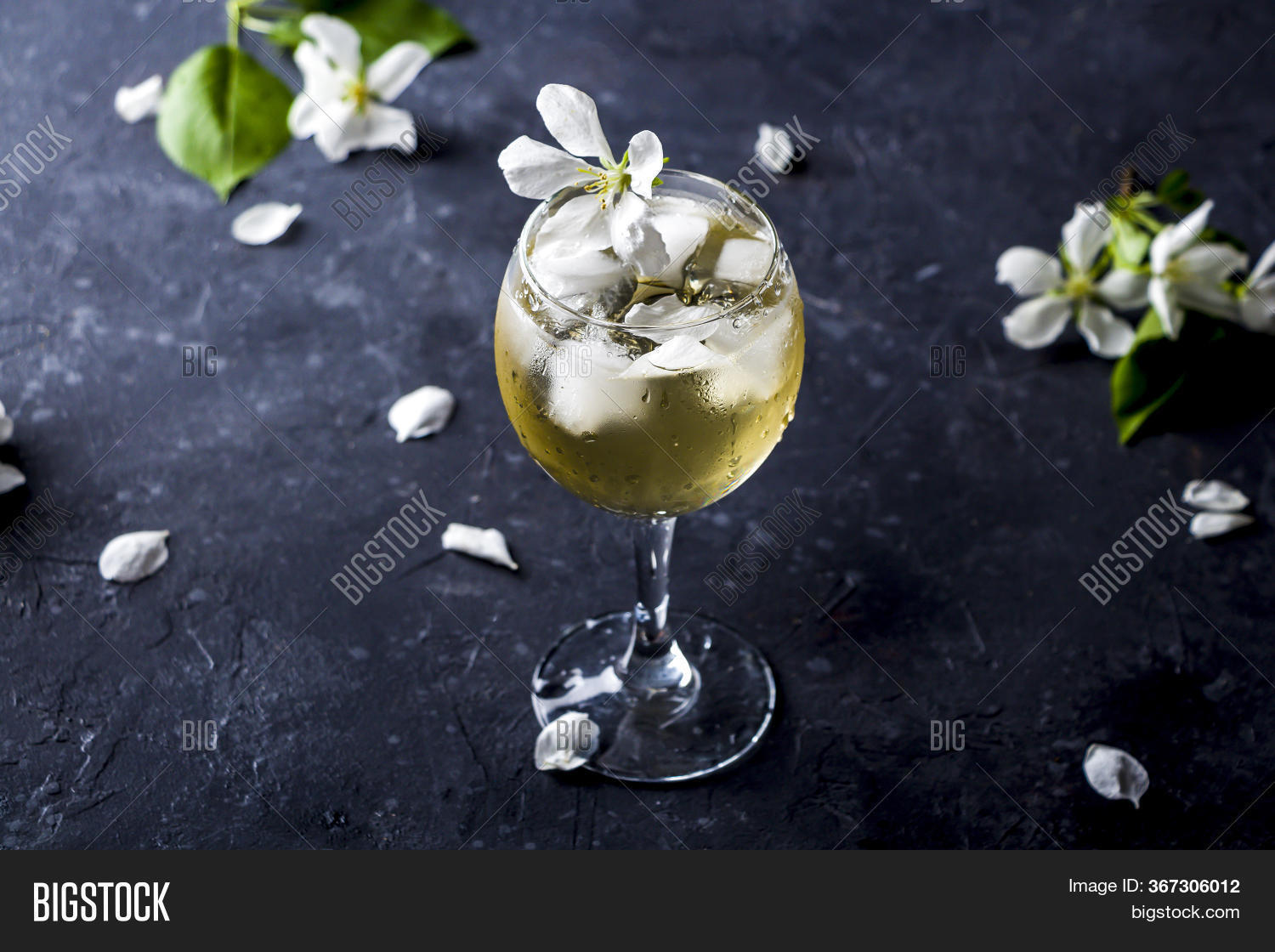 Apple Alcoholic Image & Photo (Free Trial) | Bigstock