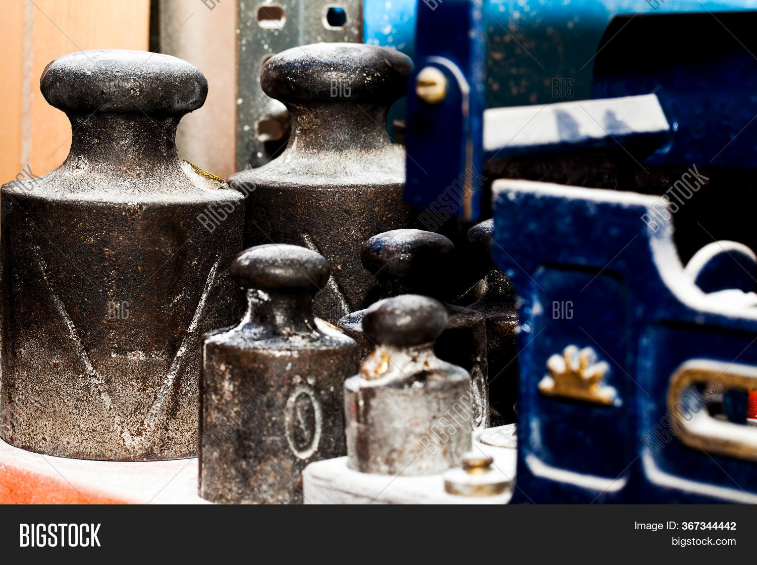 Bazaar Antiques Image & Photo (Free Trial) | Bigstock