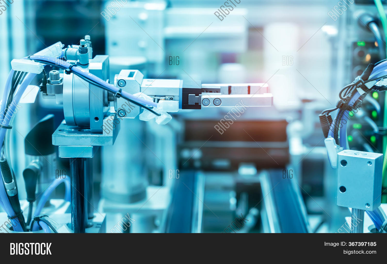 Robotic Pneumatic Image & Photo (Free Trial) | Bigstock