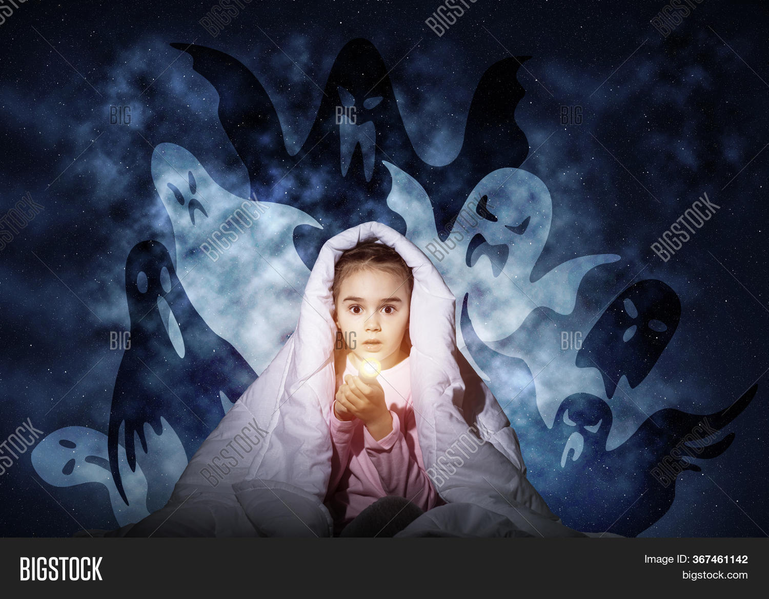 Scared Girl Flashlight Image & Photo (Free Trial) | Bigstock