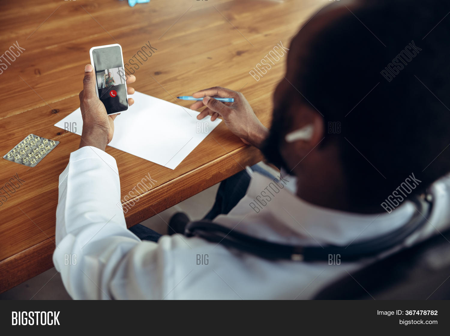 Doctor Advising Image & Photo (Free Trial) | Bigstock