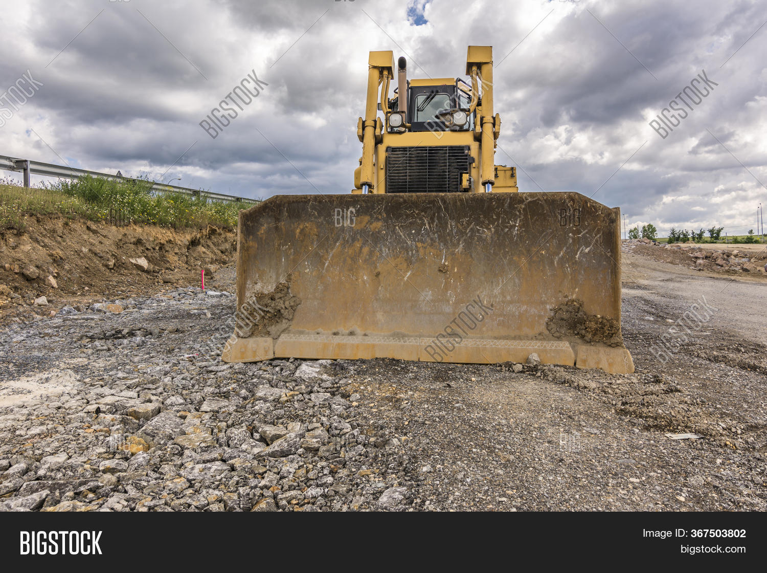 Excavator On Road Image & Photo (Free Trial) | Bigstock