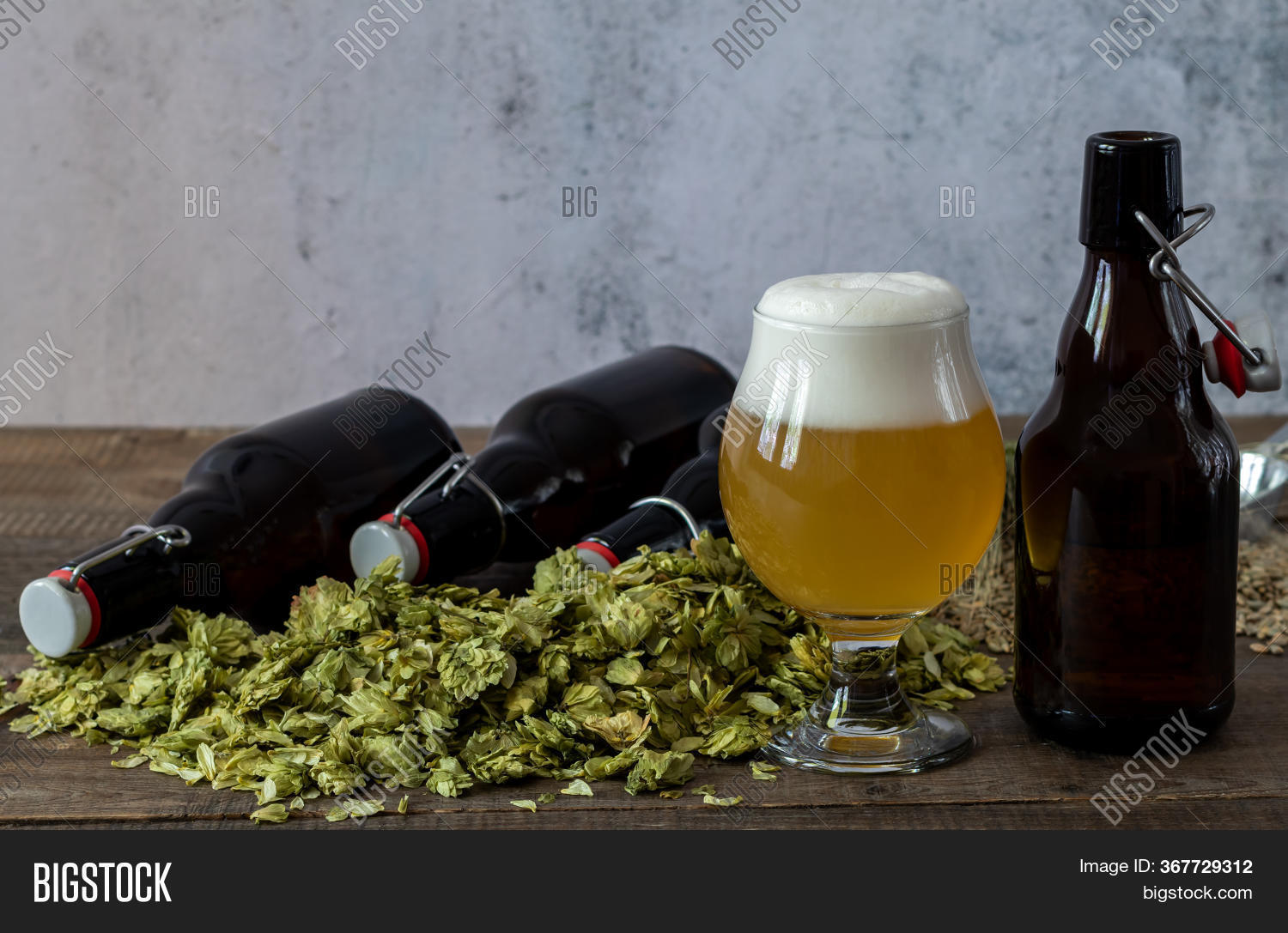 Glass Craft Pale Ale Image & Photo (Free Trial) | Bigstock