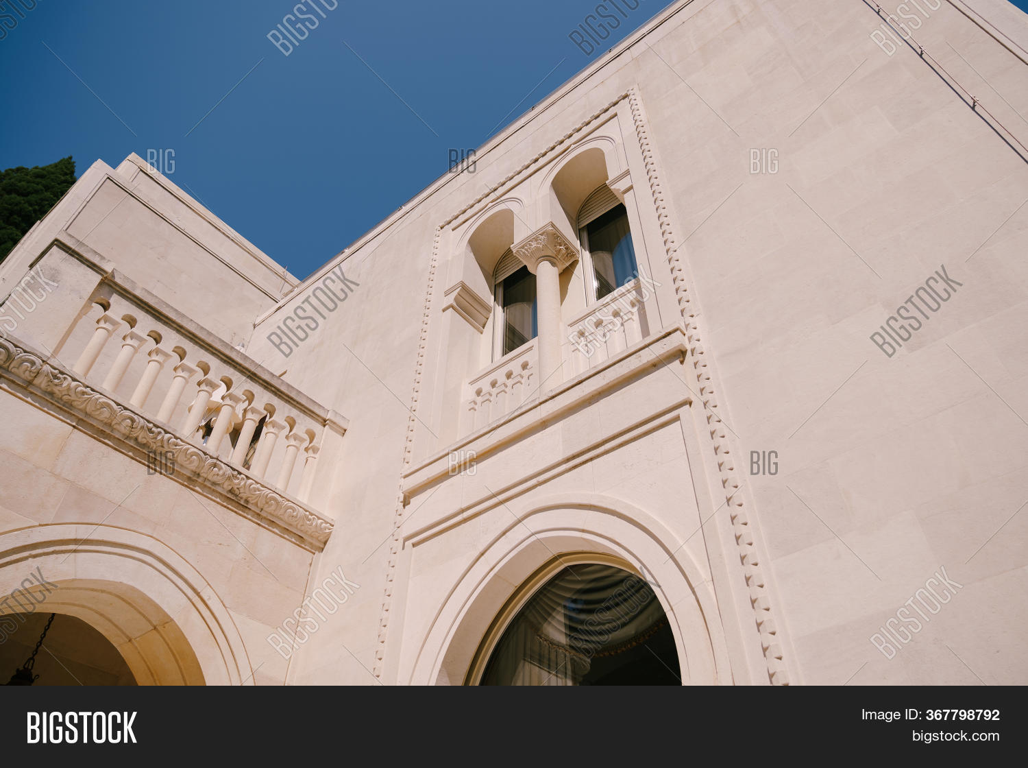White Facade Building Image & Photo (Free Trial) | Bigstock