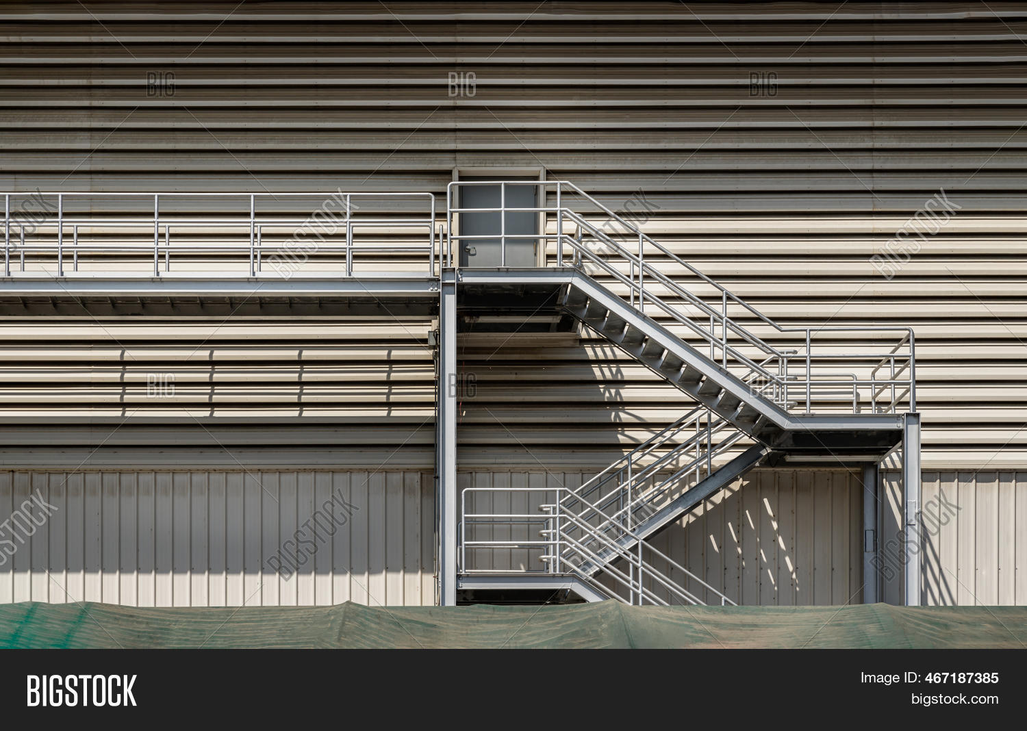 Side View External Image & Photo (Free Trial) | Bigstock