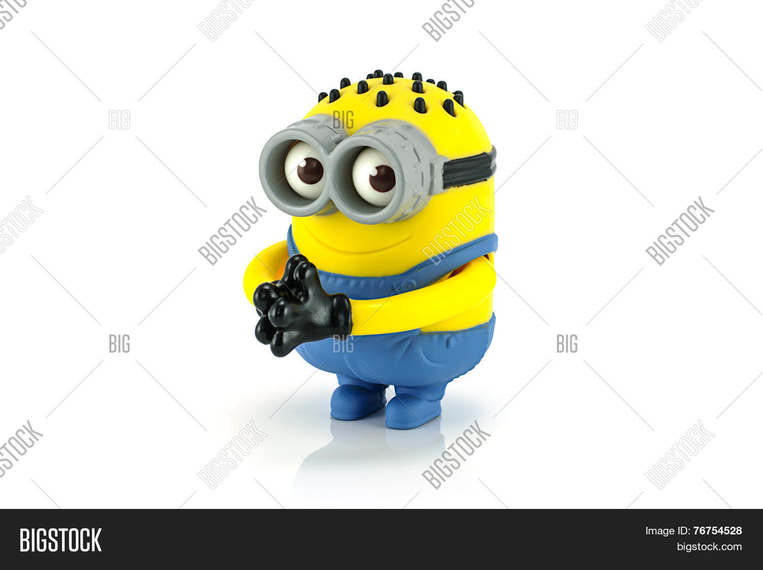 Minion Tom Googly Eyes Image & Photo (Free Trial) | Bigstock