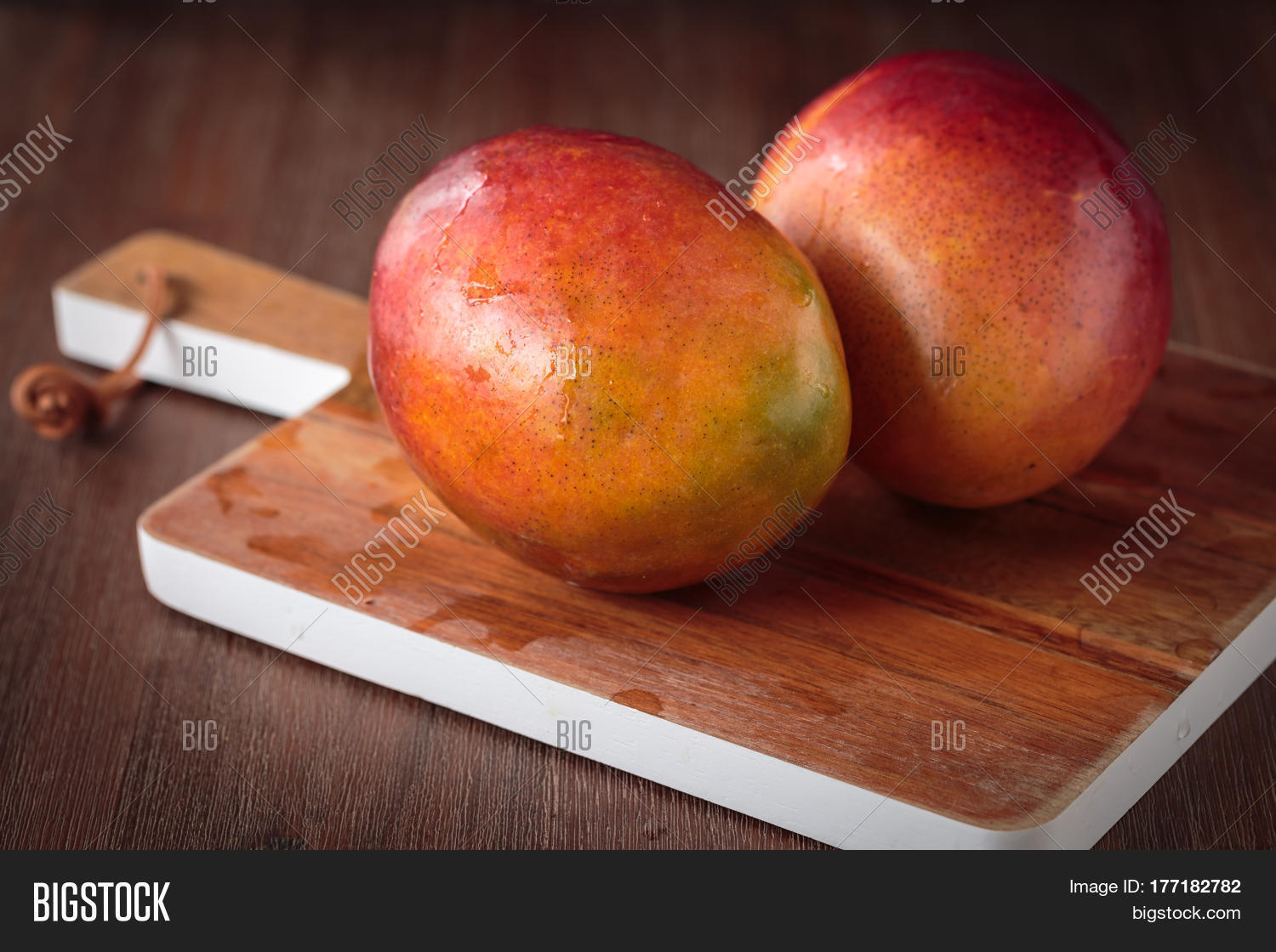 Fresh Raw Mango Fruit Image & Photo (Free Trial) | Bigstock