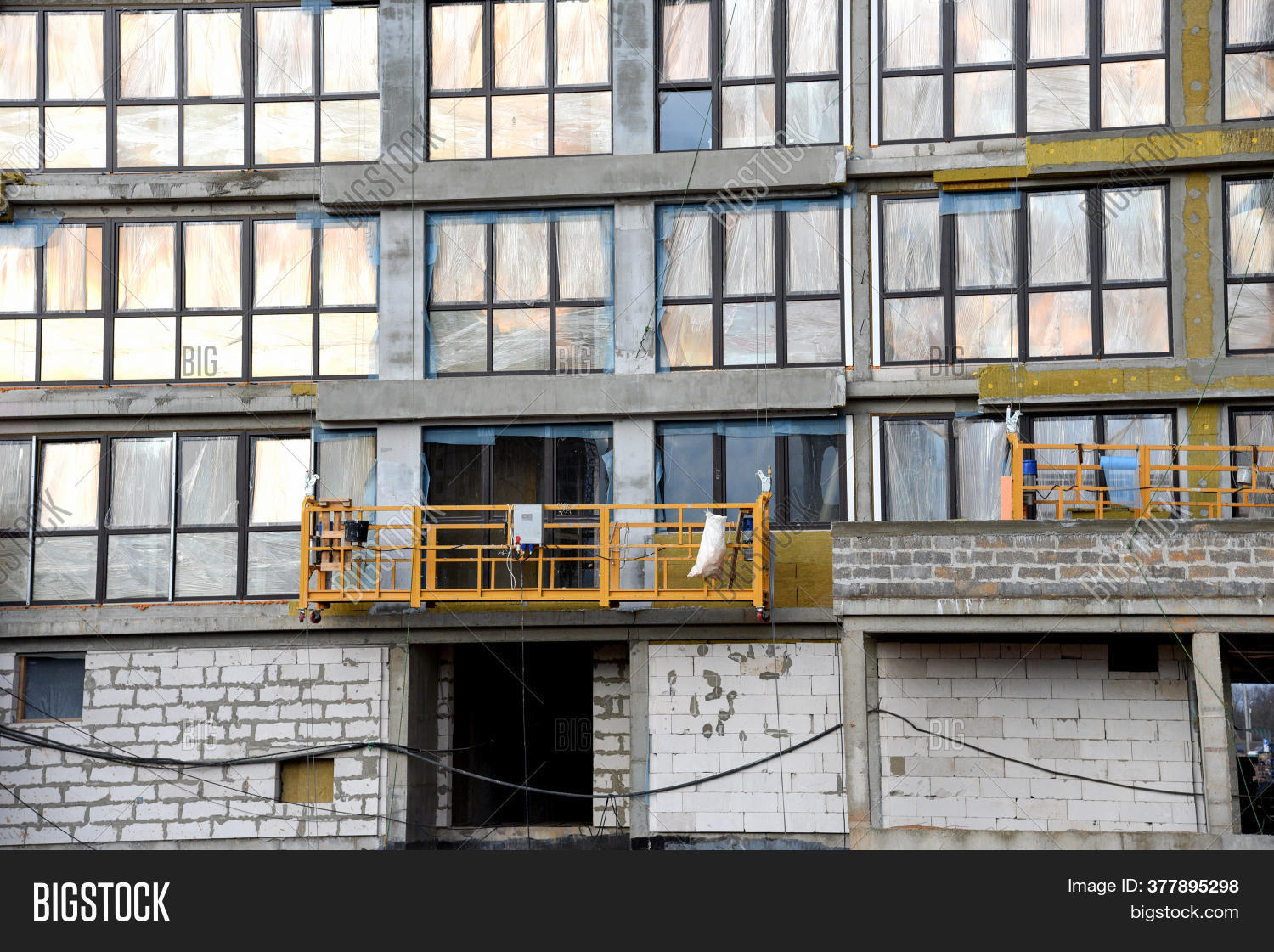 Suspended Cradle Works Image & Photo (Free Trial) | Bigstock