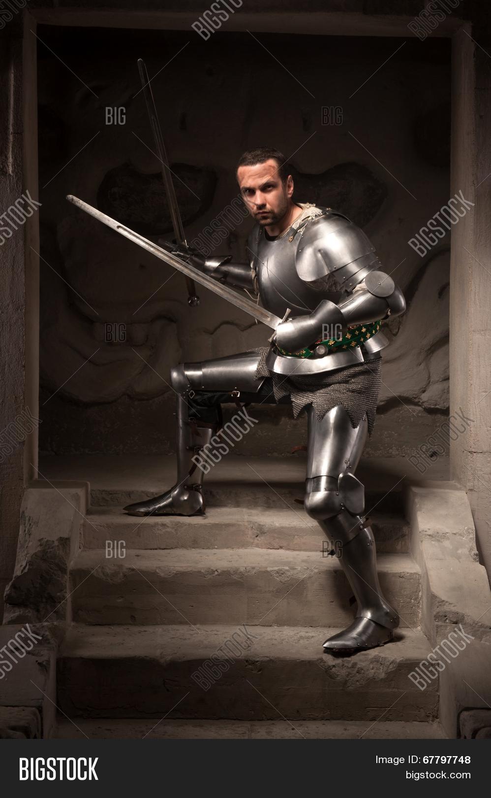 Medieval Warrior Image & Photo (Free Trial) | Bigstock