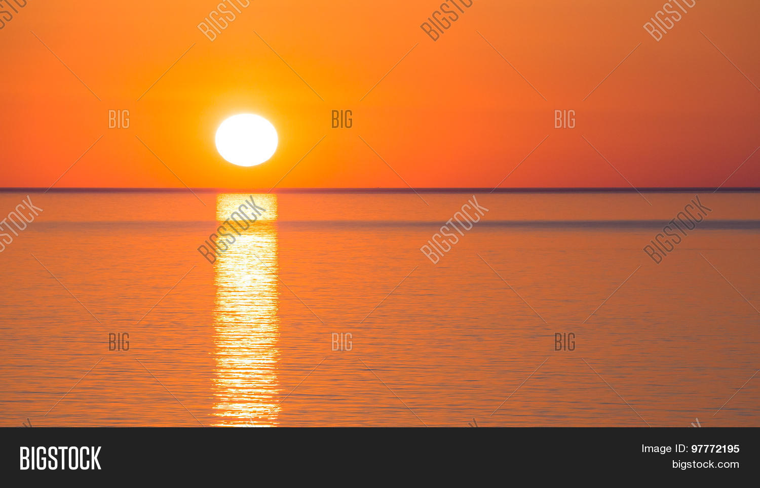 Shape Reflection Sea Image & Photo (Free Trial) | Bigstock