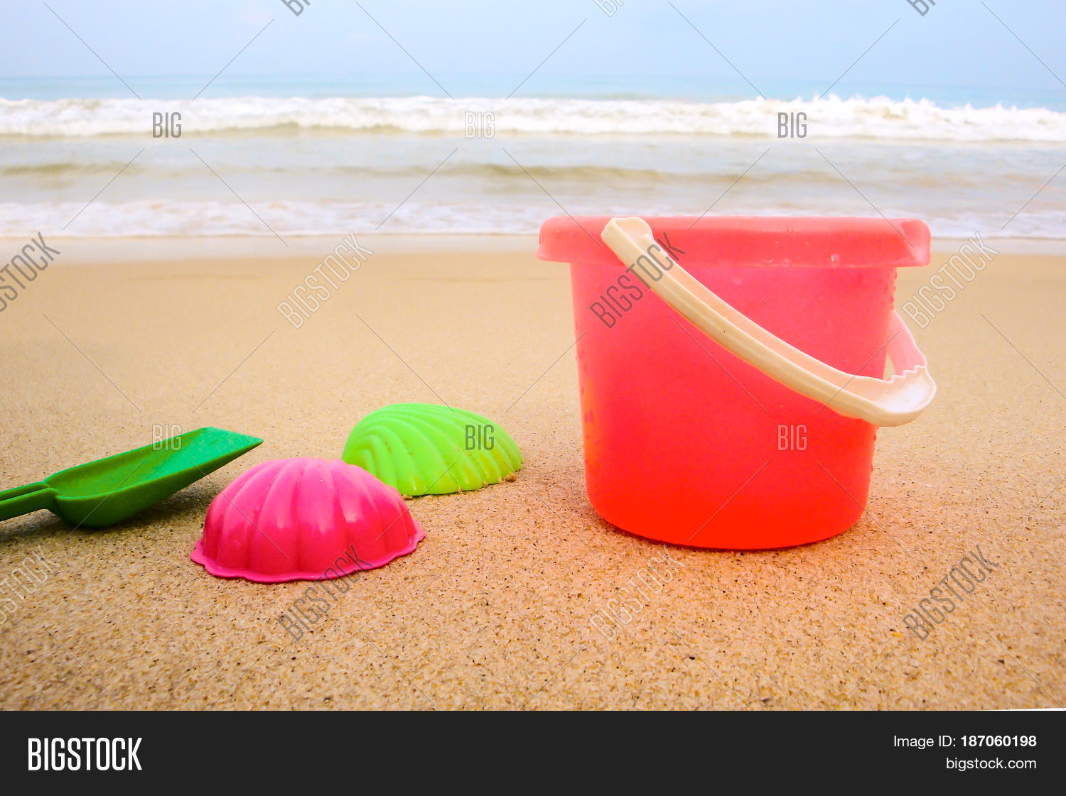 Children's Pail Image & Photo (Free Trial) | Bigstock
