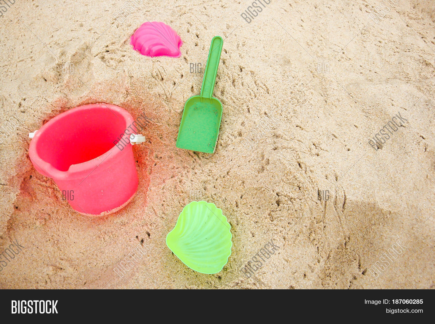 Children's Pail Image & Photo (Free Trial) | Bigstock