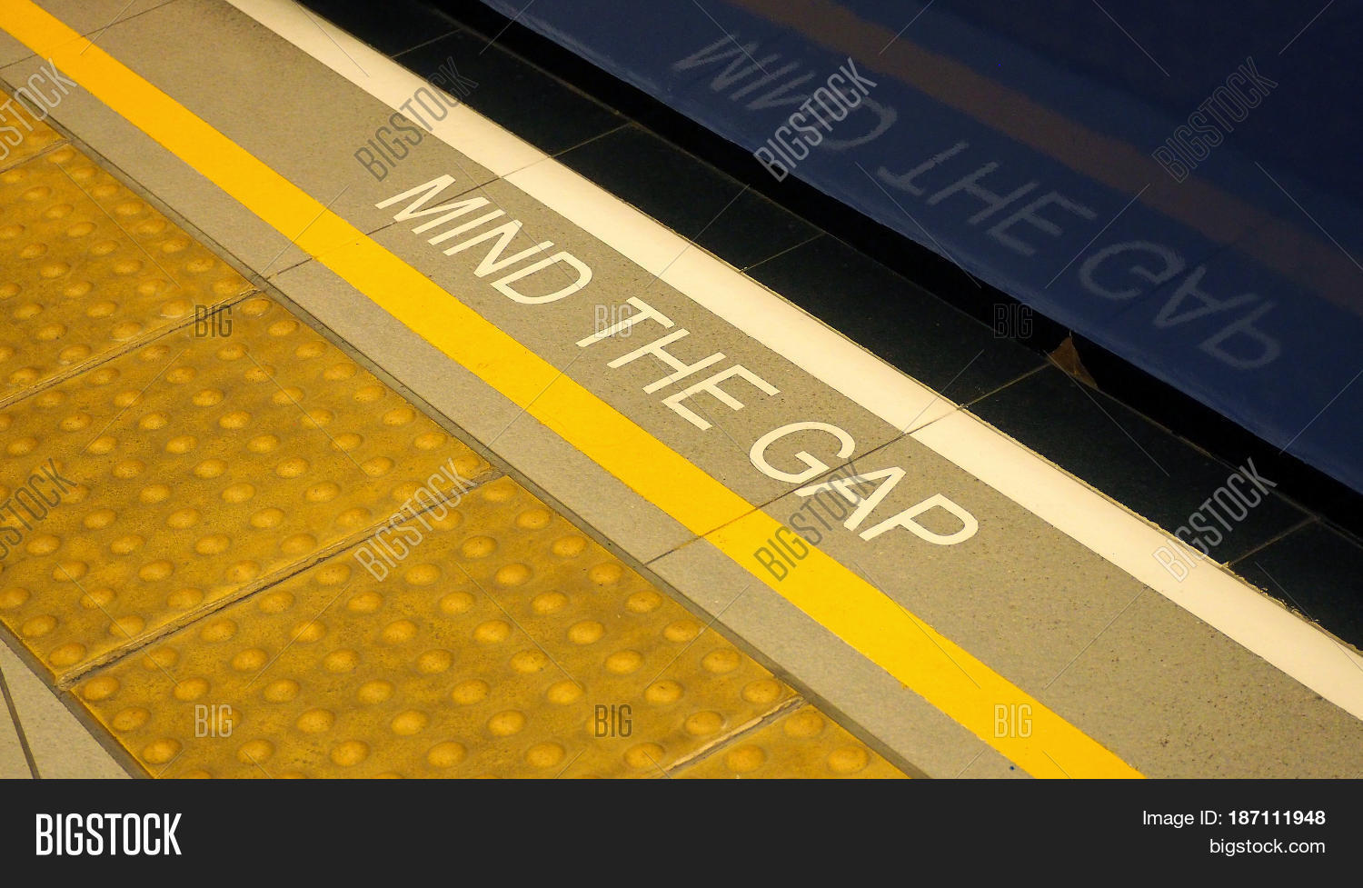 Mind Gap Text Sign On Image & Photo (Free Trial) | Bigstock