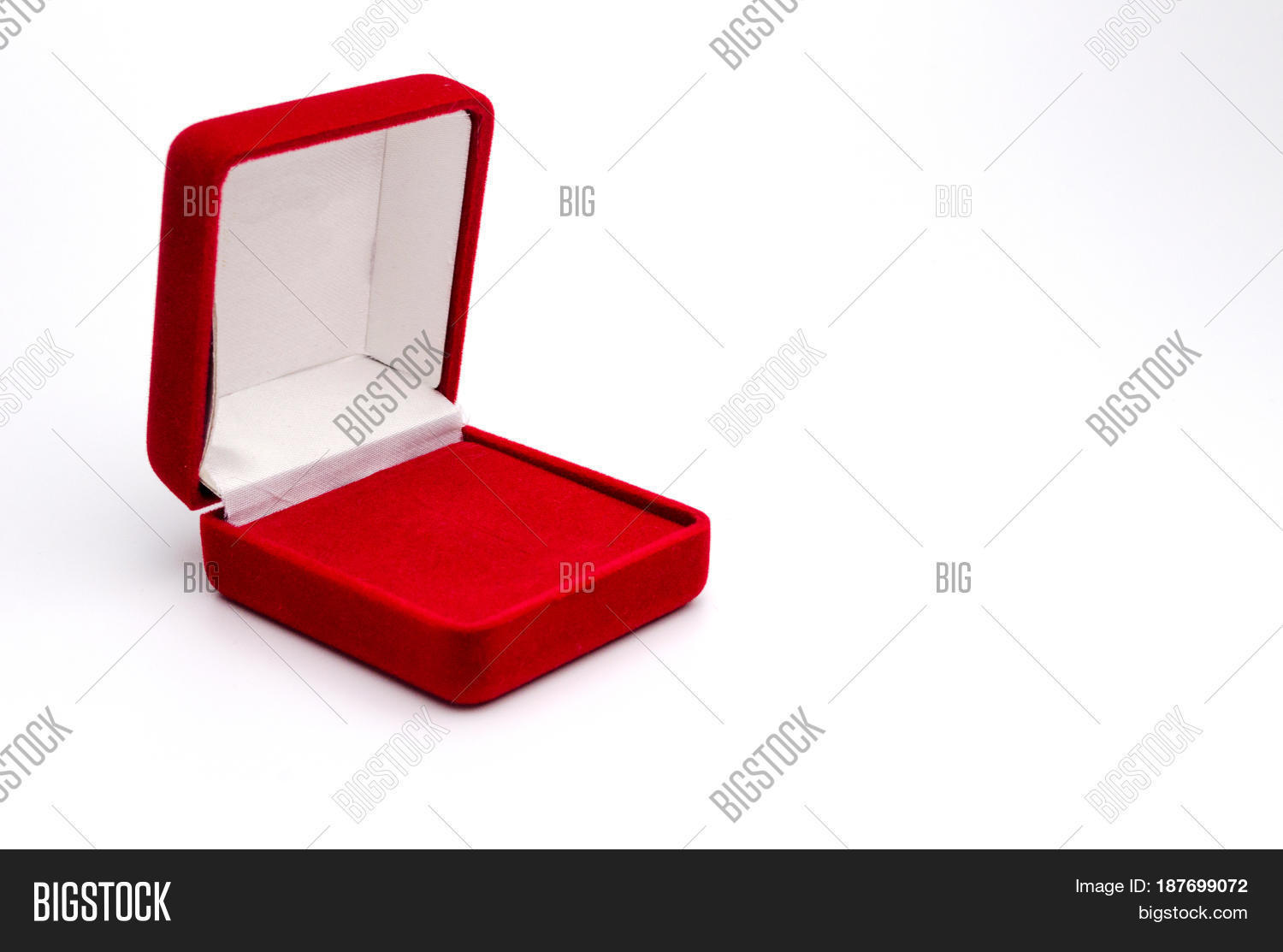 Empty Red Box Ring On Image & Photo (Free Trial) | Bigstock