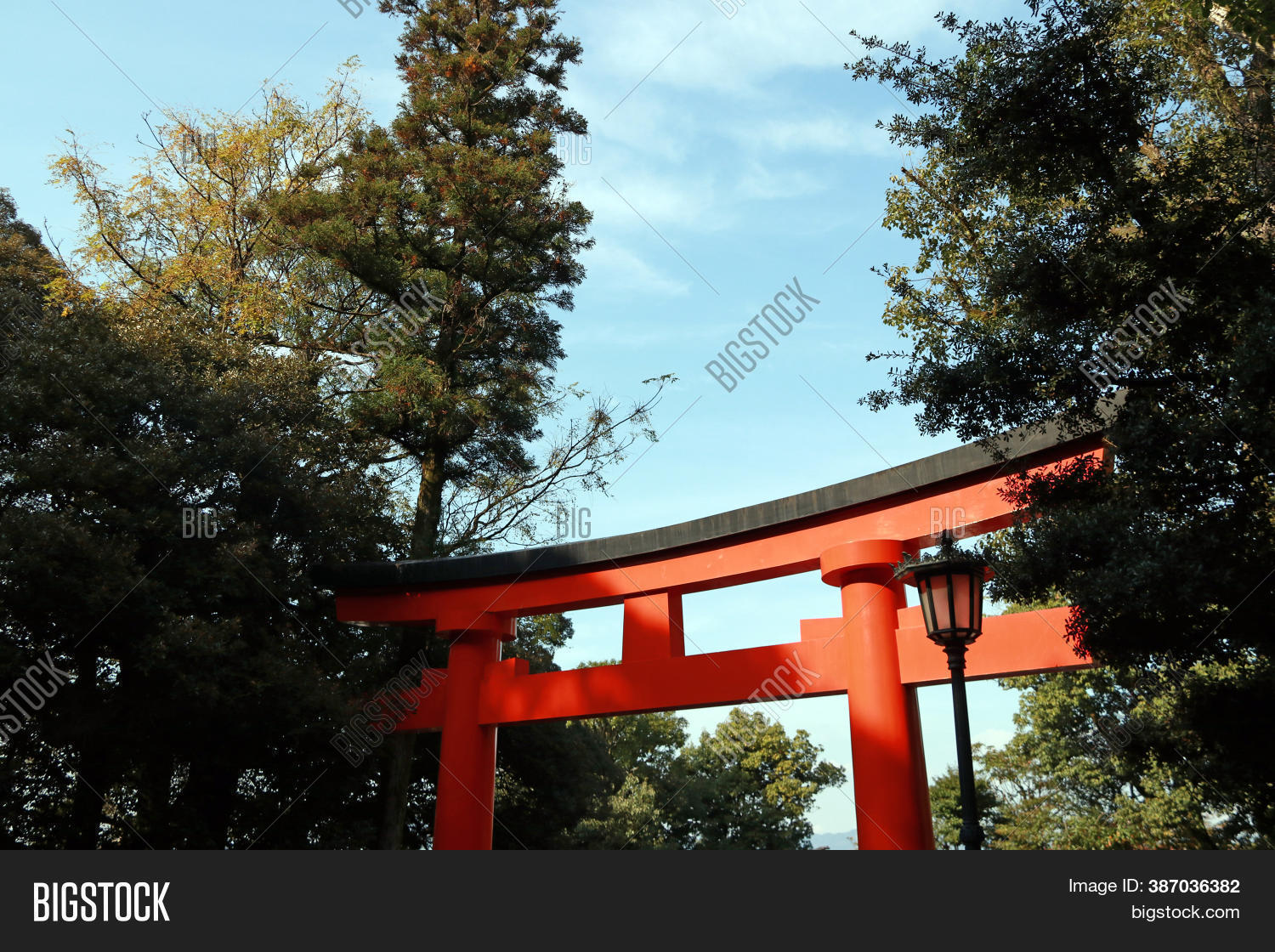 Imagem e foto de Torii (avaliação gratuita) | Bigstock