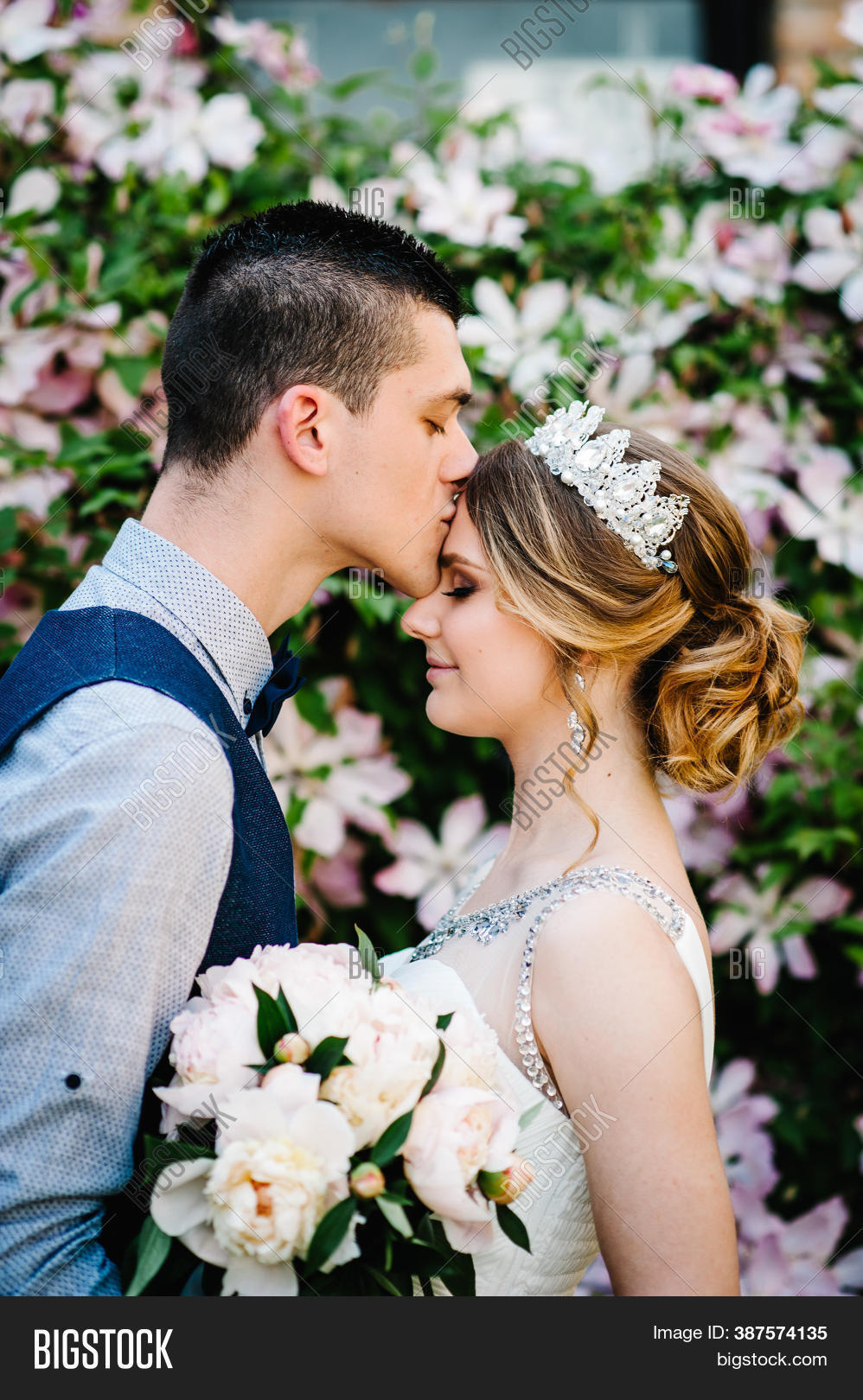 Stylish Happy Bride Image & Photo (Free Trial) | Bigstock