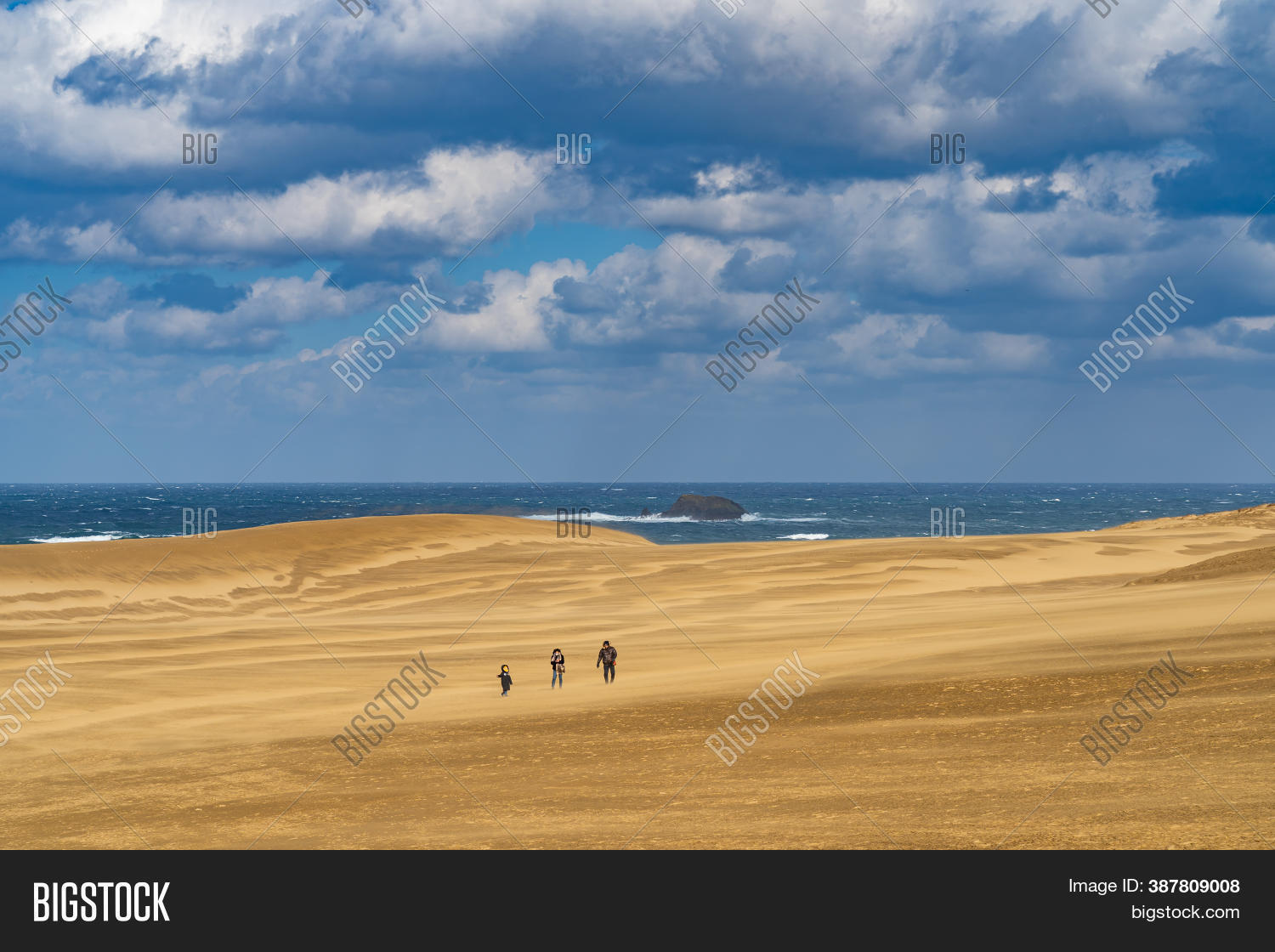 Tottori Prefecture, Image & Photo (Free Trial) | Bigstock